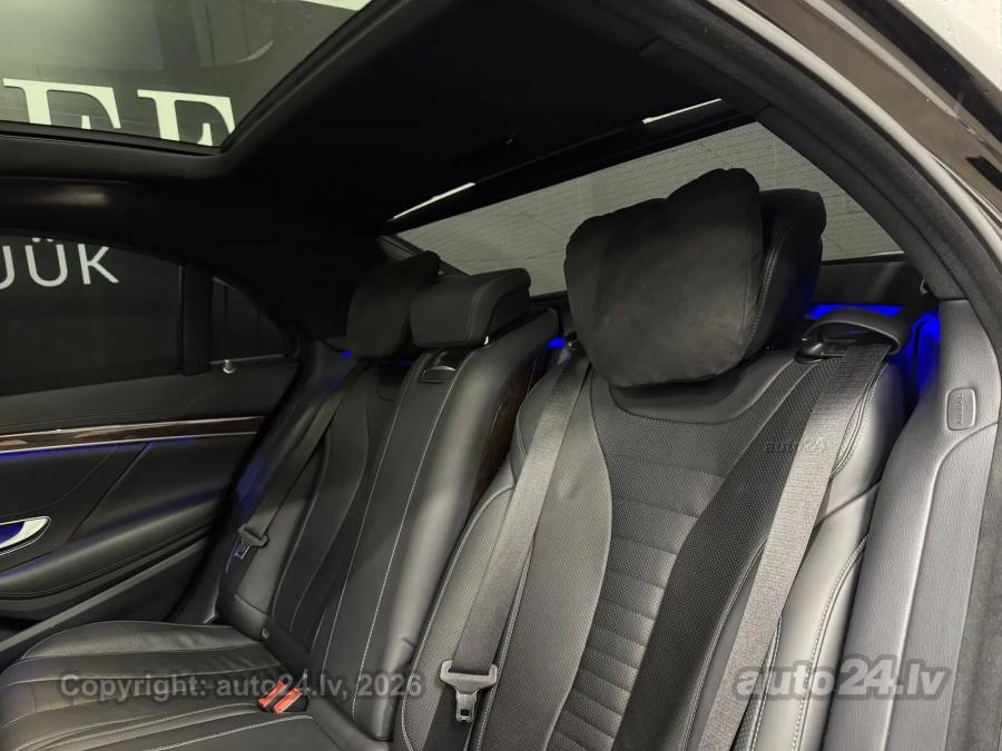 Black Mercedes-Benz S-Class 2014 in Tallinn, with an engine capacity of 3.00 L and mileage of 330 thousand km for 23995 €, photo 17 on AUTOMOTO.COM.LV