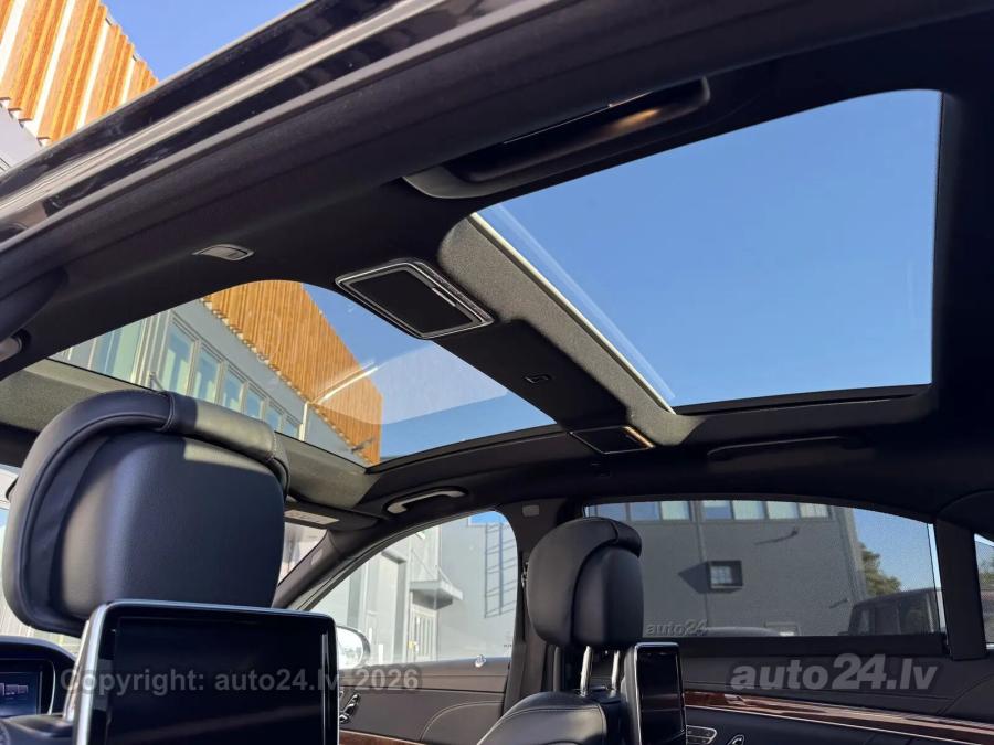 Black Mercedes-Benz S-Class 2014 in Tallinn, with an engine capacity of 3.00 L and mileage of 330 thousand km for 23995 €, photo 22 on AUTOMOTO.COM.LV