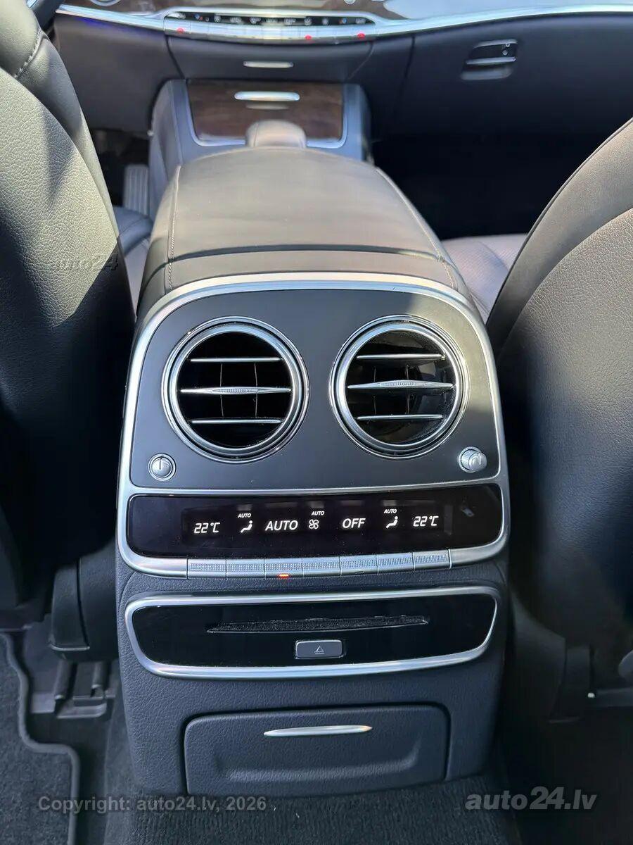Black Mercedes-Benz S-Class 2014 in Tallinn, with an engine capacity of 3.00 L and mileage of 330 thousand km for 23995 €, photo 30 on AUTOMOTO.COM.LV