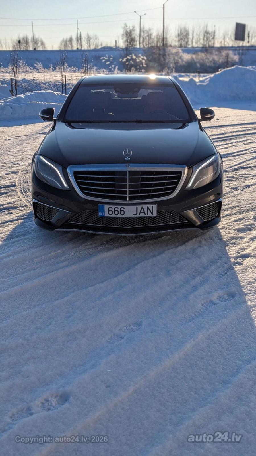 Black Mercedes-Benz S-Class 2015 in Tallinn, with an engine capacity of 3.00 L and mileage of 242 thousand km for 28400 €, photo 2 on AUTOMOTO.COM.LV