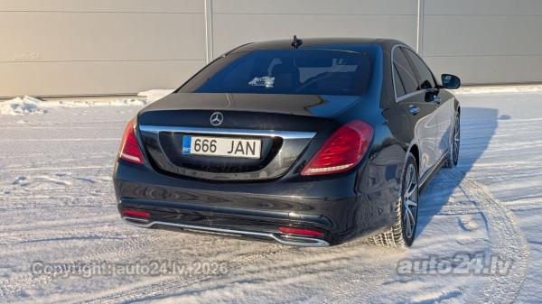 Melns Mercedes-Benz S-Class 2015 Tallina, ar dzinēja tilpumu 3.00 L un nobraukumu 242 tūkst. km par 28400 €, foto 6 vietnē AUTOMOTO.COM.LV
