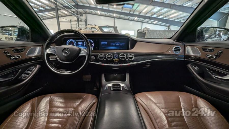 Black Mercedes-Benz S-Class 2015 in Tallinn, with an engine capacity of 3.00 L and mileage of 242 thousand km for 28400 €, photo 10 on AUTOMOTO.COM.LV