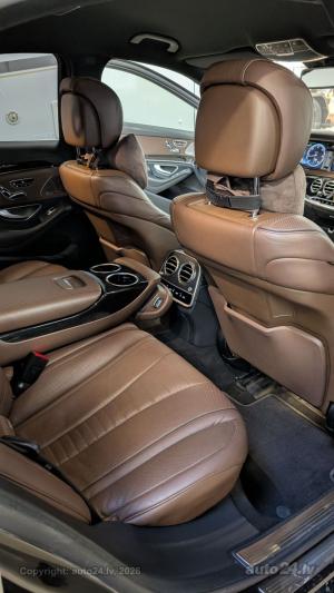 Black Mercedes-Benz S-Class 2015 in Tallinn, with an engine capacity of 3.00 L and mileage of 242 thousand km for 28400 €, photo 19 on AUTOMOTO.COM.LV