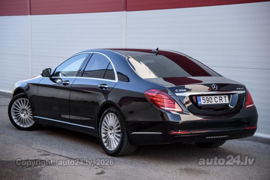 Melns Mercedes-Benz S-Class 2015 Tallina, ar dzinēja tilpumu 3.00 L un nobraukumu 171 tūkst. km par 28500 €, foto 4 vietnē AUTOMOTO.COM.LV