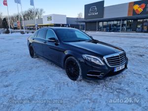Черный Мерседес С Класс 2015 в Тарту, объемом двигателя 3.00 л и пробегом 235 тыс. км за 11500 €, фото 4 на AUTOMOTO.COM.LV
