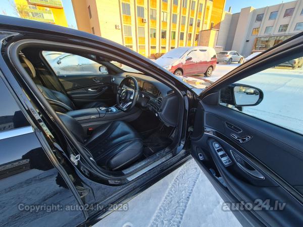 Black Mercedes-Benz S-Class 2015 in Tartu, with an engine capacity of 3.00 L and mileage of 235 thousand km for 11500 €, photo 10 on AUTOMOTO.COM.LV