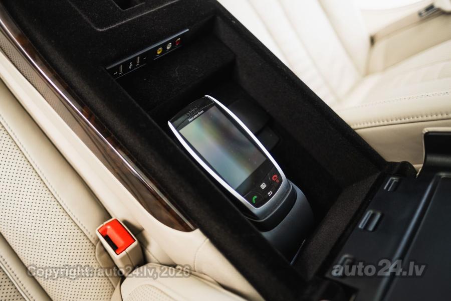 Black Mercedes-Benz S-Class 2015 in Narva, with an engine capacity of 3.00 L and mileage of 175 thousand km for 28000 €, photo 31 on AUTOMOTO.COM.LV