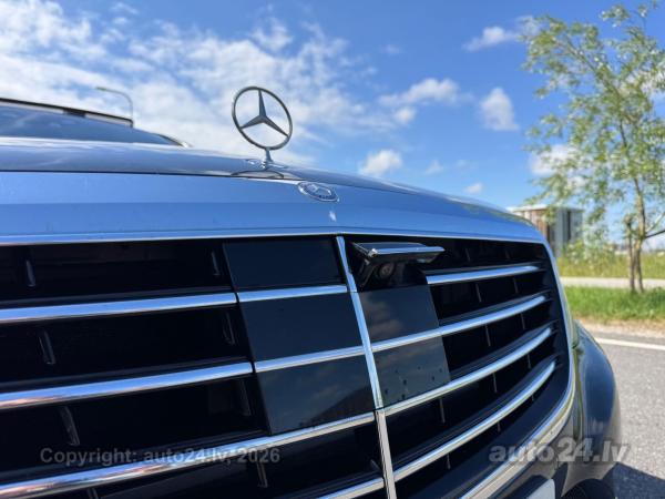 Melns Mercedes-Benz S-Class 2016 Tallina, ar dzinēja tilpumu 3.00 L un nobraukumu 320 tūkst. km par 17900 €, foto 10 vietnē AUTOMOTO.COM.LV