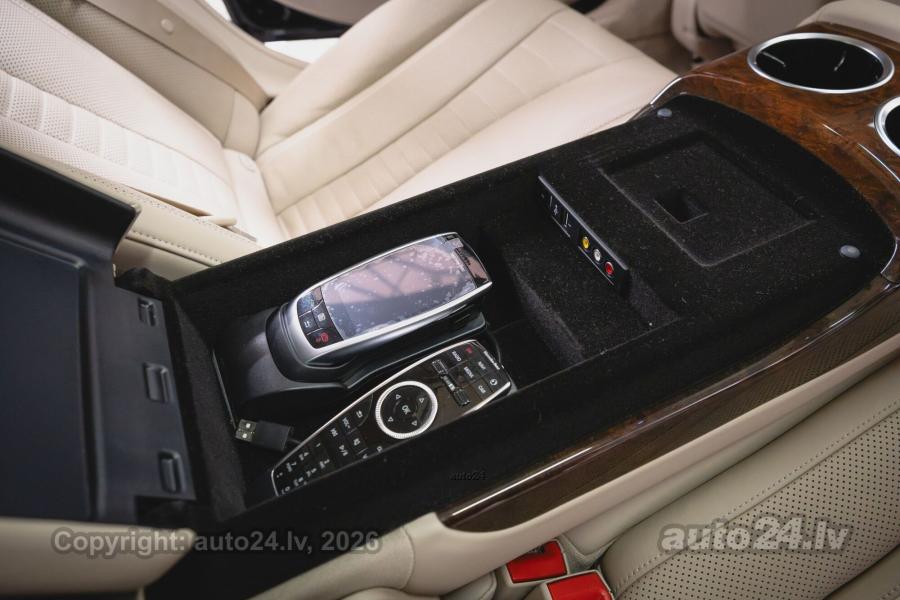 Black Mercedes-Benz S-Class 2016 in Tartu, with an engine capacity of 3.00 L and mileage of 129 thousand km for 35000 €, photo 23 on AUTOMOTO.COM.LV