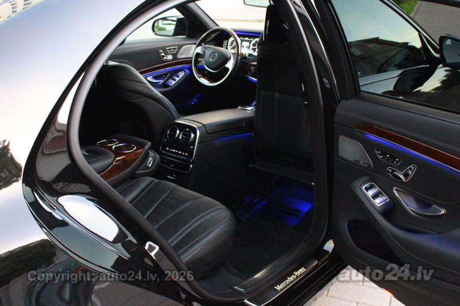 Black Mercedes-Benz S-Class 2017 in Tallinn, with an engine capacity of 3.00 L and mileage of 130 thousand km for 40920 €, photo 8 on AUTOMOTO.COM.LV