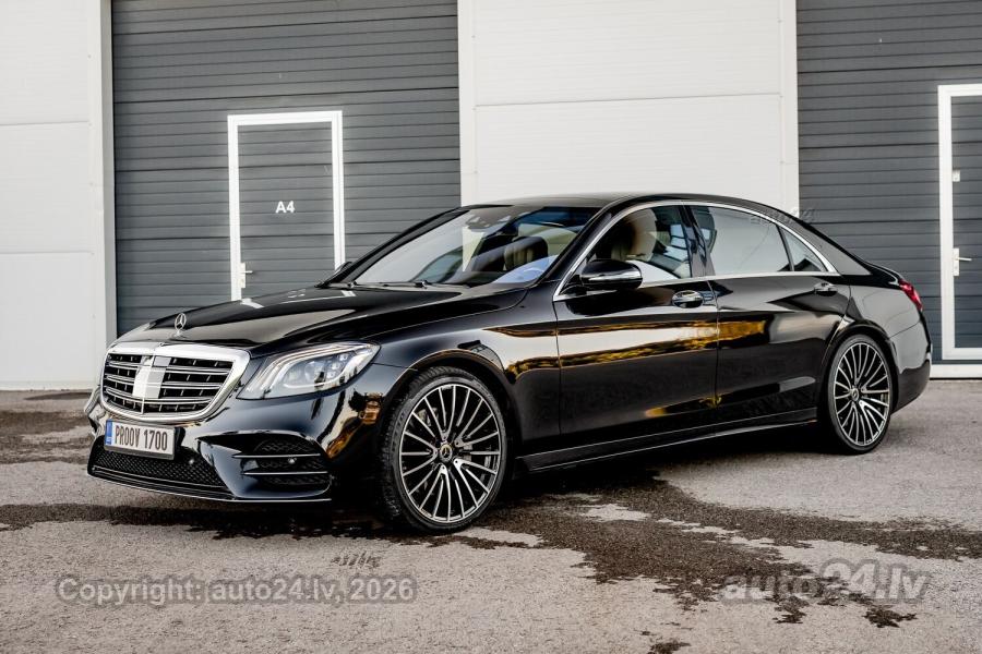 Black Mercedes-Benz S-Class 2017 in Parnu, with an engine capacity of 4.00 L and mileage of 161 thousand km for 43999 €, photo 4 on AUTOMOTO.COM.LV