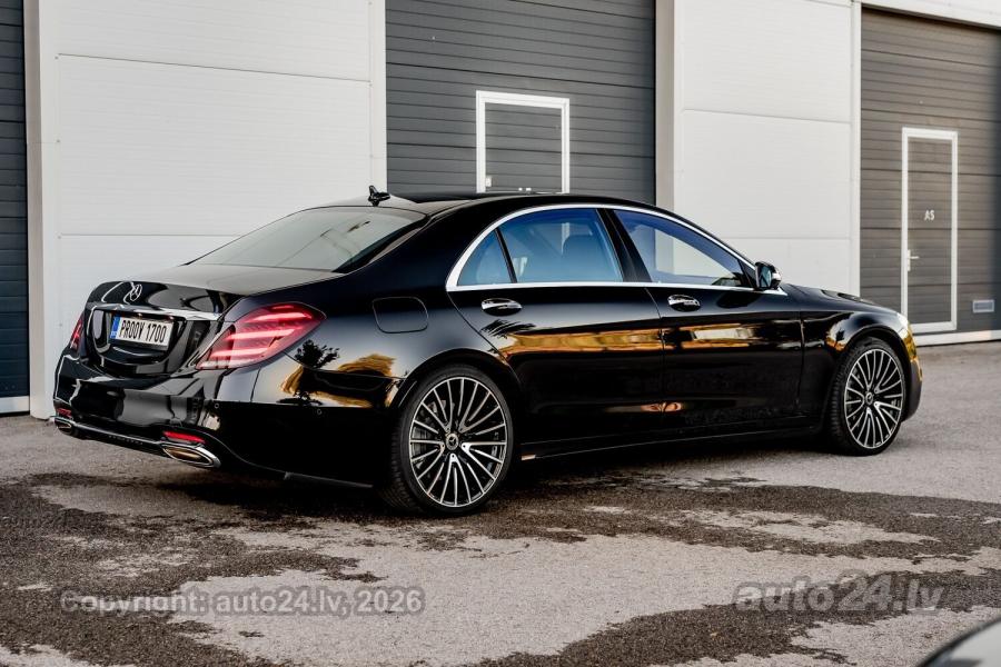 Black Mercedes-Benz S-Class 2017 in Parnu, with an engine capacity of 4.00 L and mileage of 161 thousand km for 43999 €, photo 7 on AUTOMOTO.COM.LV