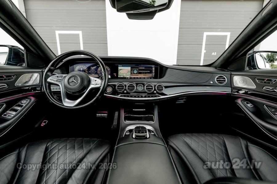 Black Mercedes-Benz S-Class 2017 in Parnu, with an engine capacity of 4.00 L and mileage of 161 thousand km for 43999 €, photo 14 on AUTOMOTO.COM.LV