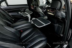Black Mercedes-Benz S-Class 2017 in Parnu, with an engine capacity of 4.00 L and mileage of 161 thousand km for 43999 €, photo 16 on AUTOMOTO.COM.LV