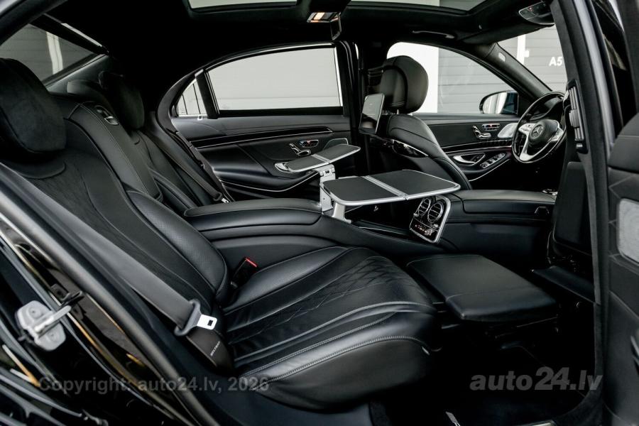 Black Mercedes-Benz S-Class 2017 in Parnu, with an engine capacity of 4.00 L and mileage of 161 thousand km for 43999 €, photo 17 on AUTOMOTO.COM.LV