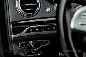 Black Mercedes-Benz S-Class 2017 in Parnu, with an engine capacity of 4.00 L and mileage of 161 thousand km for 43999 €, photo 26 on AUTOMOTO.COM.LV