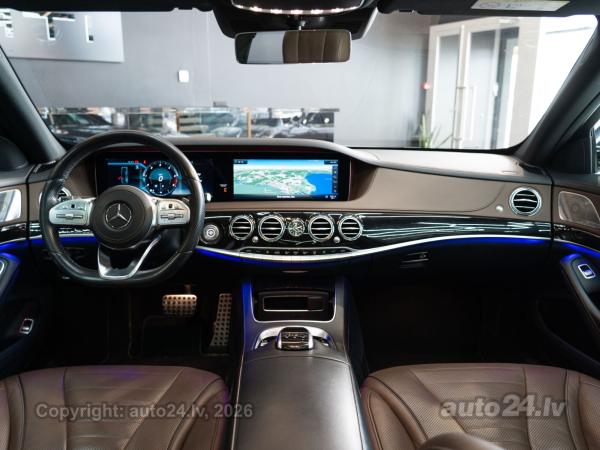 Black Mercedes-Benz S-Class 2018 in Tallinn, with an engine capacity of 2.90 L and mileage of 126 thousand km for 45900 €, photo 8 on AUTOMOTO.COM.LV