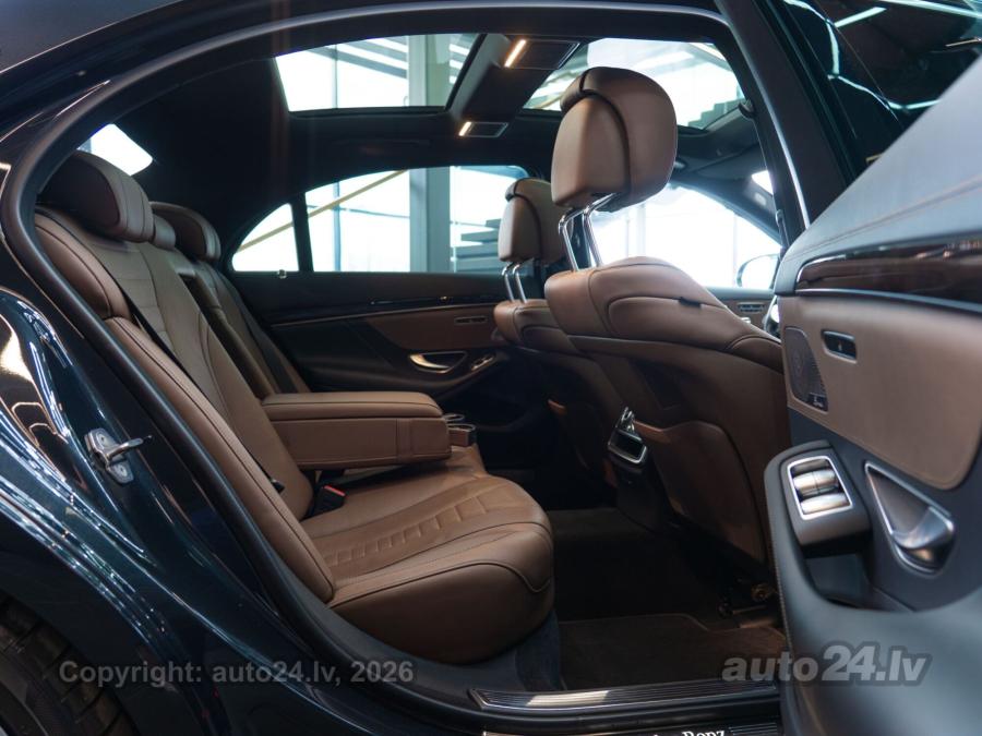 Melns Mercedes-Benz S-Class 2018 Tallina, ar dzinēja tilpumu 2.90 L un nobraukumu 126 tūkst. km par 45900 €, foto 12 vietnē AUTOMOTO.COM.LV