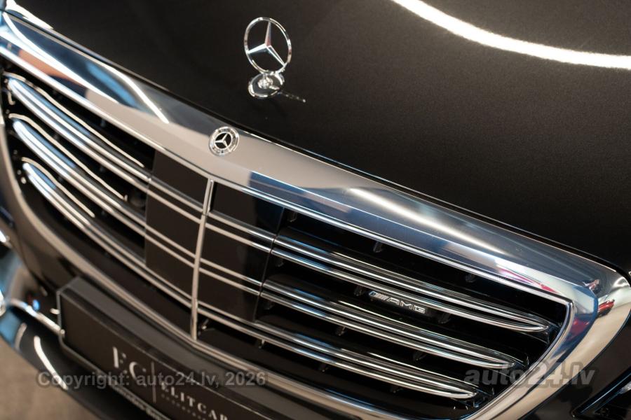 Black Mercedes-Benz S-Class 2018 in Tallinn, with an engine capacity of 4.00 L and mileage of 63 thousand km for 80000 €, photo 10 on AUTOMOTO.COM.LV