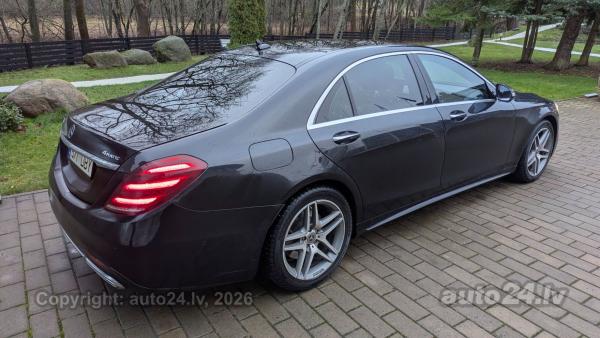 Black Mercedes-Benz S-Class 2018 in Tallinn, with an engine capacity of 3.00 L and mileage of 187 thousand km for 48999 €, photo 7 on AUTOMOTO.COM.LV