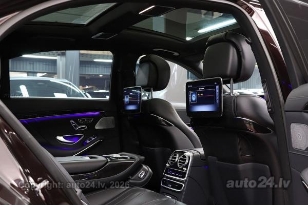 Melns Mercedes-Benz S-Class 2019 Tallina, ar dzinēja tilpumu 4.00 L un nobraukumu 162 tūkst. km par 42995 €, foto 11 vietnē AUTOMOTO.COM.LV