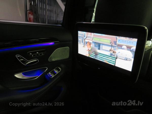 Black Mercedes-Benz S-Class 2019 in Tallinn, with an engine capacity of 3.00 L and mileage of 150 thousand km for 38000 €, photo 6 on AUTOMOTO.COM.LV