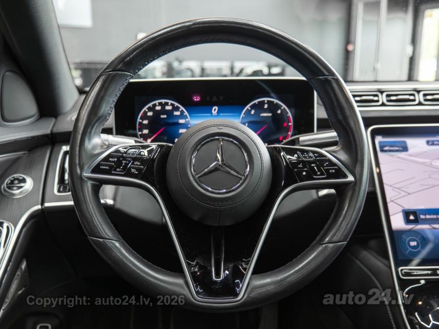 Black Mercedes-Benz S-Class 2020 in Tallinn, with an engine capacity of 3.00 L and mileage of 93 thousand km for 74900 €, photo 11 on AUTOMOTO.COM.LV