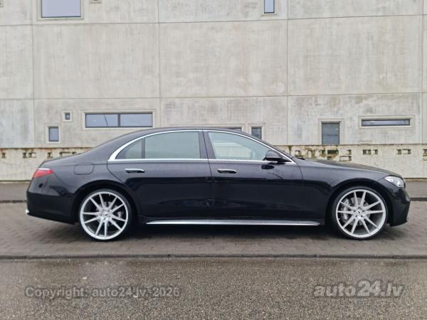 Melns Mercedes-Benz S-Class 2021 Tallina, ar dzinēja tilpumu 2.90 L un nobraukumu 89 tūkst. km par 85500 €, foto 2 vietnē AUTOMOTO.COM.LV