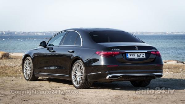 Black Mercedes-Benz S-Class 2021 in Tallinn, with an engine capacity of 2.90 L and mileage of 98 thousand km for 75900 €, photo 1 on AUTOMOTO.COM.LV