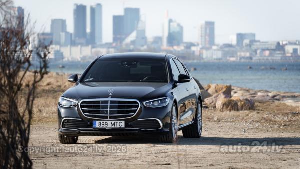 Black Mercedes-Benz S-Class 2021 in Tallinn, with an engine capacity of 2.90 L and mileage of 98 thousand km for 75900 €, photo 3 on AUTOMOTO.COM.LV