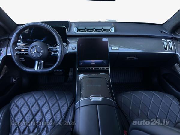 Black Mercedes-Benz S-Class 2021 in Riga, with an engine capacity of 3.00 L and mileage of 33 thousand km for 91900 €, photo 7 on AUTOMOTO.COM.LV