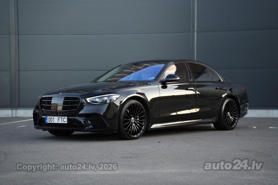 Melns Mercedes-Benz S-Class 2021 Tallina, ar dzinēja tilpumu 3.00 L un nobraukumu 56 tūkst. km par 74990 €, foto 1 vietnē AUTOMOTO.COM.LV