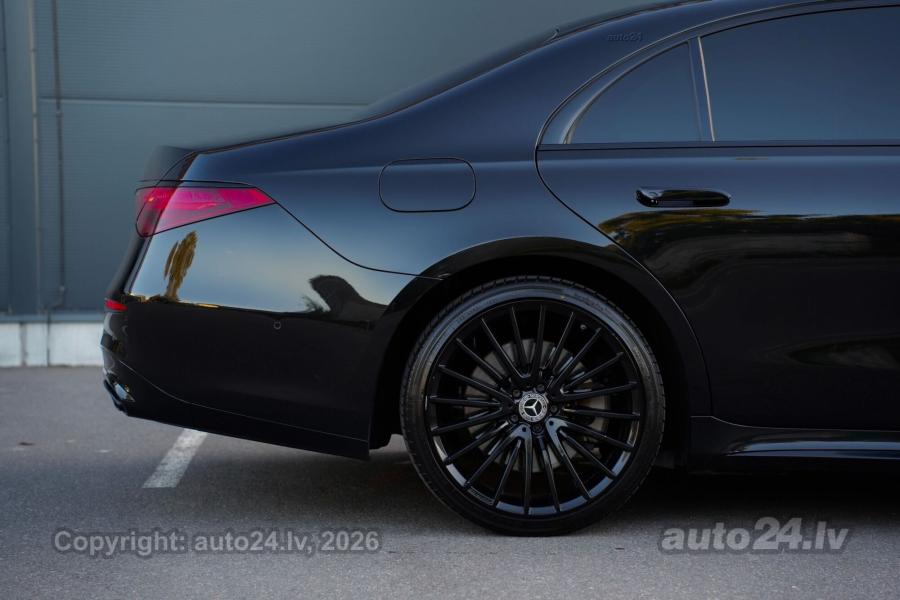 Melns Mercedes-Benz S-Class 2021 Tallina, ar dzinēja tilpumu 3.00 L un nobraukumu 56 tūkst. km par 74990 €, foto 13 vietnē AUTOMOTO.COM.LV
