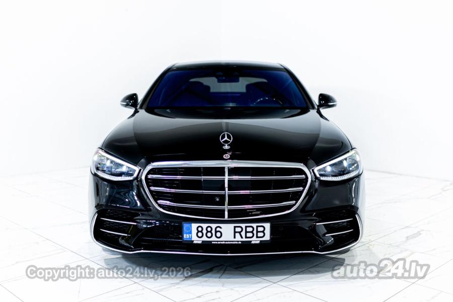 Black Mercedes-Benz S-Class 2021 in Tallinn, with an engine capacity of 2.90 L and mileage of 123 thousand km for 79990 €, photo 3 on AUTOMOTO.COM.LV