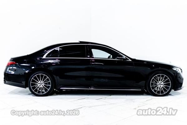 Melns Mercedes-Benz S-Class 2021 Tallina, ar dzinēja tilpumu 2.90 L un nobraukumu 123 tūkst. km par 79990 €, foto 4 vietnē AUTOMOTO.COM.LV