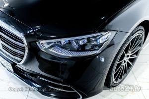 Black Mercedes-Benz S-Class 2021 in Tallinn, with an engine capacity of 2.90 L and mileage of 123 thousand km for 79990 €, photo 10 on AUTOMOTO.COM.LV