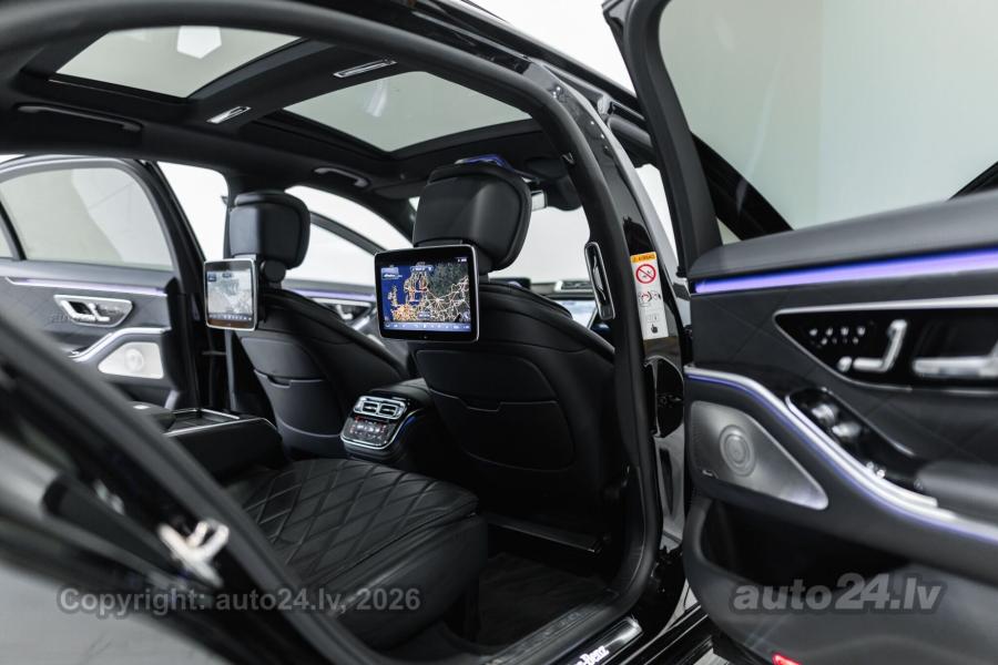 Black Mercedes-Benz S-Class 2021 in Tallinn, with an engine capacity of 2.90 L and mileage of 123 thousand km for 79990 €, photo 17 on AUTOMOTO.COM.LV