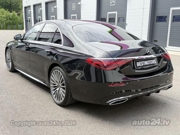 Melns Mercedes-Benz S-Class 2023 Tallina, ar dzinēja tilpumu 2.90 L un nobraukumu 22 tūkst. km par 104999 €, foto 5 vietnē AUTOMOTO.COM.LV