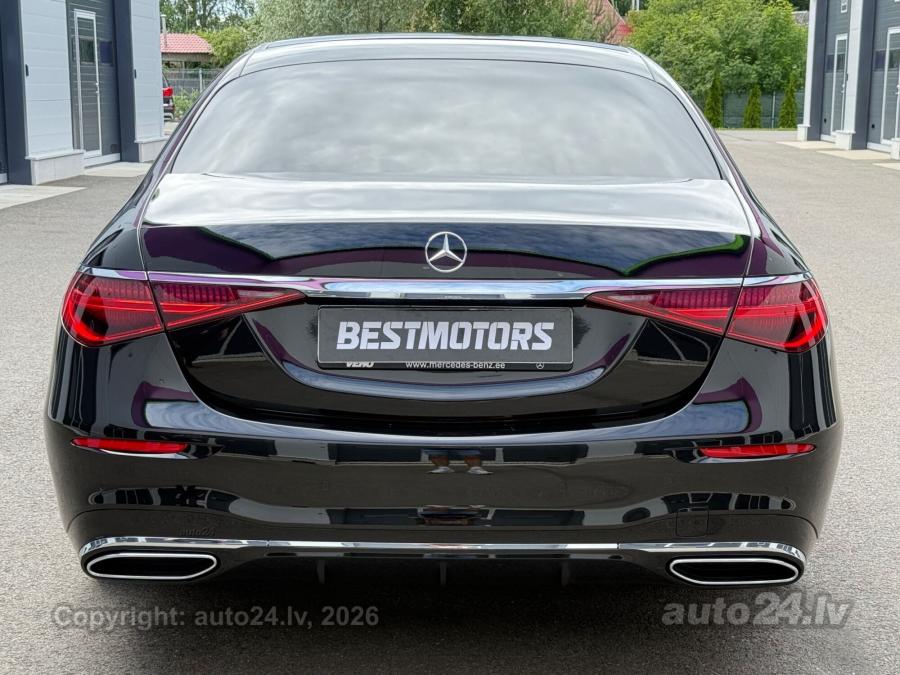 Melns Mercedes-Benz S-Class 2023 Tallina, ar dzinēja tilpumu 2.90 L un nobraukumu 24 tūkst. km par 99900 €, foto 5 vietnē AUTOMOTO.COM.LV