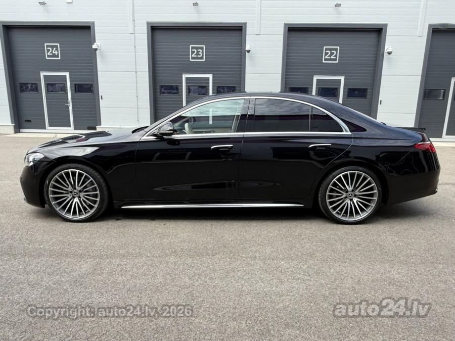 Melns Mercedes-Benz S-Class 2023 Tallina, ar dzinēja tilpumu 2.90 L un nobraukumu 24 tūkst. km par 99900 €, foto 10 vietnē AUTOMOTO.COM.LV