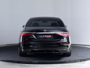 Black Mercedes-Benz S-Class 2023 in Tallinn, with an engine capacity of 2.93 L and mileage of 42 thousand km for 95000 €, photo 6 on AUTOMOTO.COM.LV