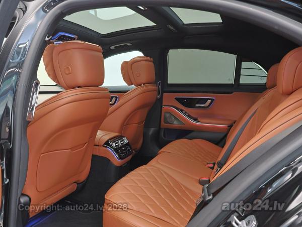 Black Mercedes-Benz S-Class 2023 in Tallinn, with an engine capacity of 2.93 L and mileage of 42 thousand km for 95000 €, photo 10 on AUTOMOTO.COM.LV