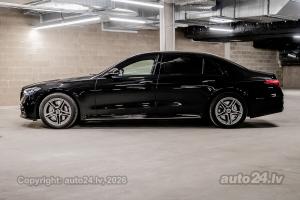 Black Mercedes-Benz S-Class 2023 in Tallinn, with an engine capacity of 2.90 L and mileage of 82 thousand km for 89990 €, photo 5 on AUTOMOTO.COM.LV