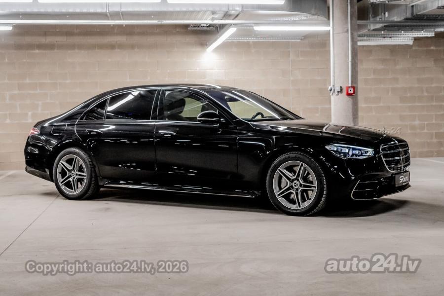 Black Mercedes-Benz S-Class 2023 in Tallinn, with an engine capacity of 2.90 L and mileage of 82 thousand km for 89990 €, photo 10 on AUTOMOTO.COM.LV