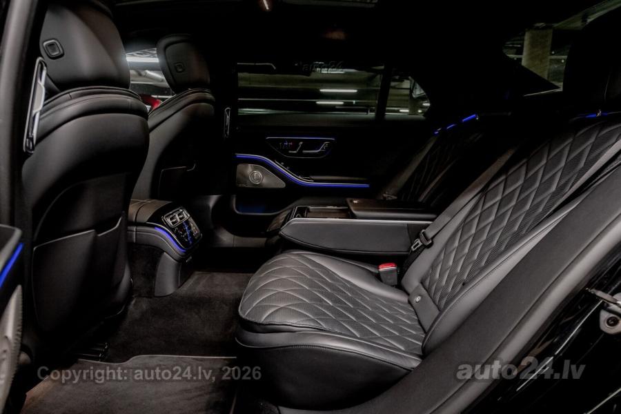 Black Mercedes-Benz S-Class 2023 in Tallinn, with an engine capacity of 2.90 L and mileage of 82 thousand km for 89990 €, photo 23 on AUTOMOTO.COM.LV