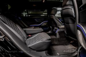 Black Mercedes-Benz S-Class 2023 in Tallinn, with an engine capacity of 2.90 L and mileage of 82 thousand km for 89990 €, photo 24 on AUTOMOTO.COM.LV
