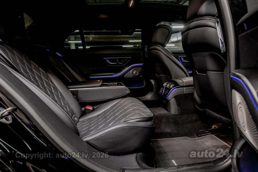Black Mercedes-Benz S-Class 2023 in Tallinn, with an engine capacity of 2.90 L and mileage of 82 thousand km for 89990 €, photo 24 on AUTOMOTO.COM.LV