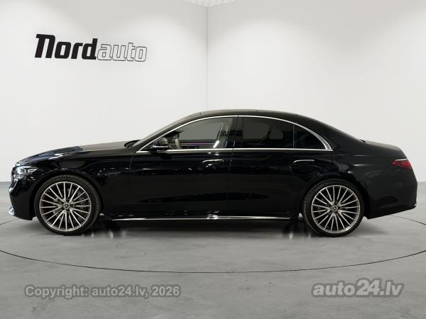 Melns Mercedes-Benz S-Class 2023 Tallina, ar dzinēja tilpumu 2.90 L un nobraukumu 26 tūkst. km par 95900 €, foto 2 vietnē AUTOMOTO.COM.LV