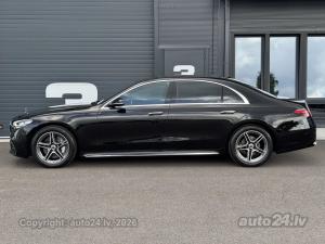 Melns Mercedes-Benz S-Class 2025 Tallina, ar dzinēja tilpumu 3.00 L un nobraukumu 30 tūkst. km par 119995 €, foto 4 vietnē AUTOMOTO.COM.LV
