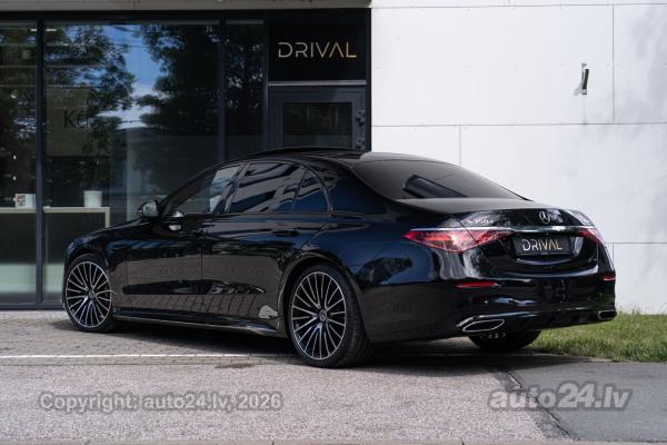 Black Mercedes-Benz S-Class 2025 in Tallinn, with an engine capacity of 3.00 L and mileage of 15 thousand km for 124900 €, photo 5 on AUTOMOTO.COM.LV